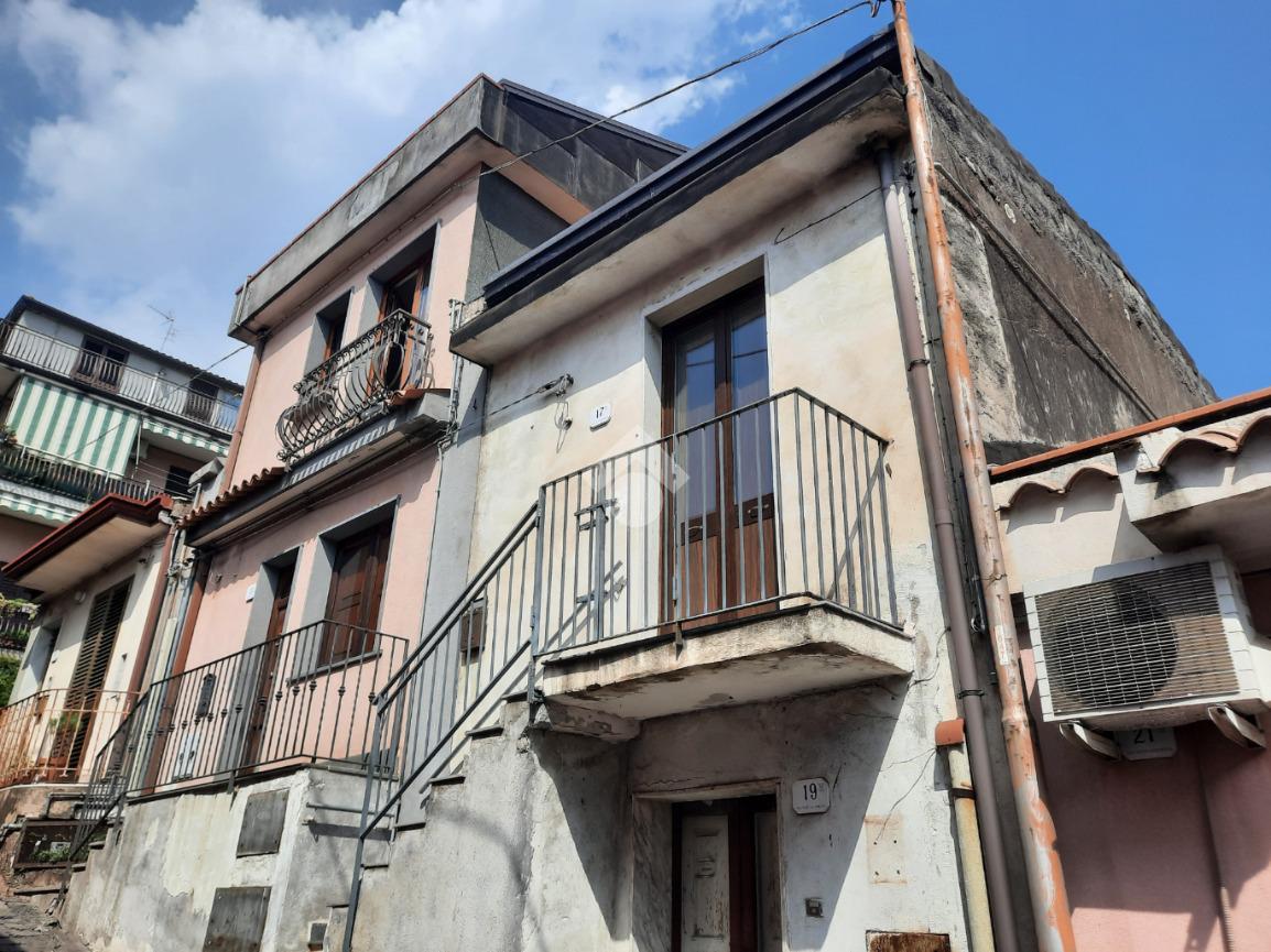 Appartamento in vendita a Zafferana Etnea