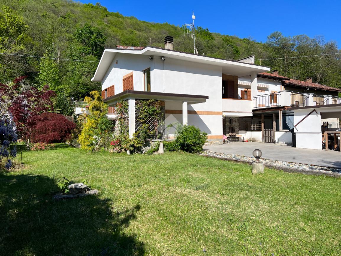 Villa in vendita a Magnano