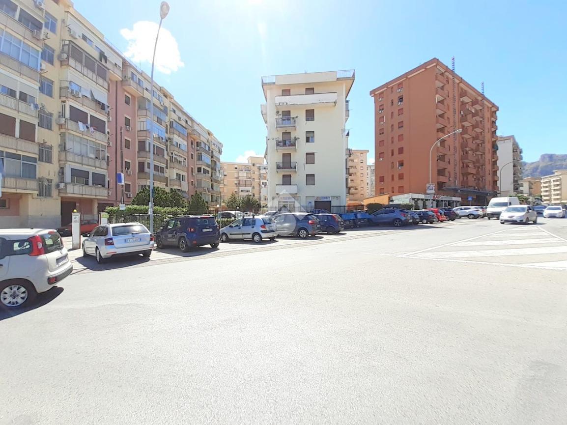 Negozio in vendita a Palermo