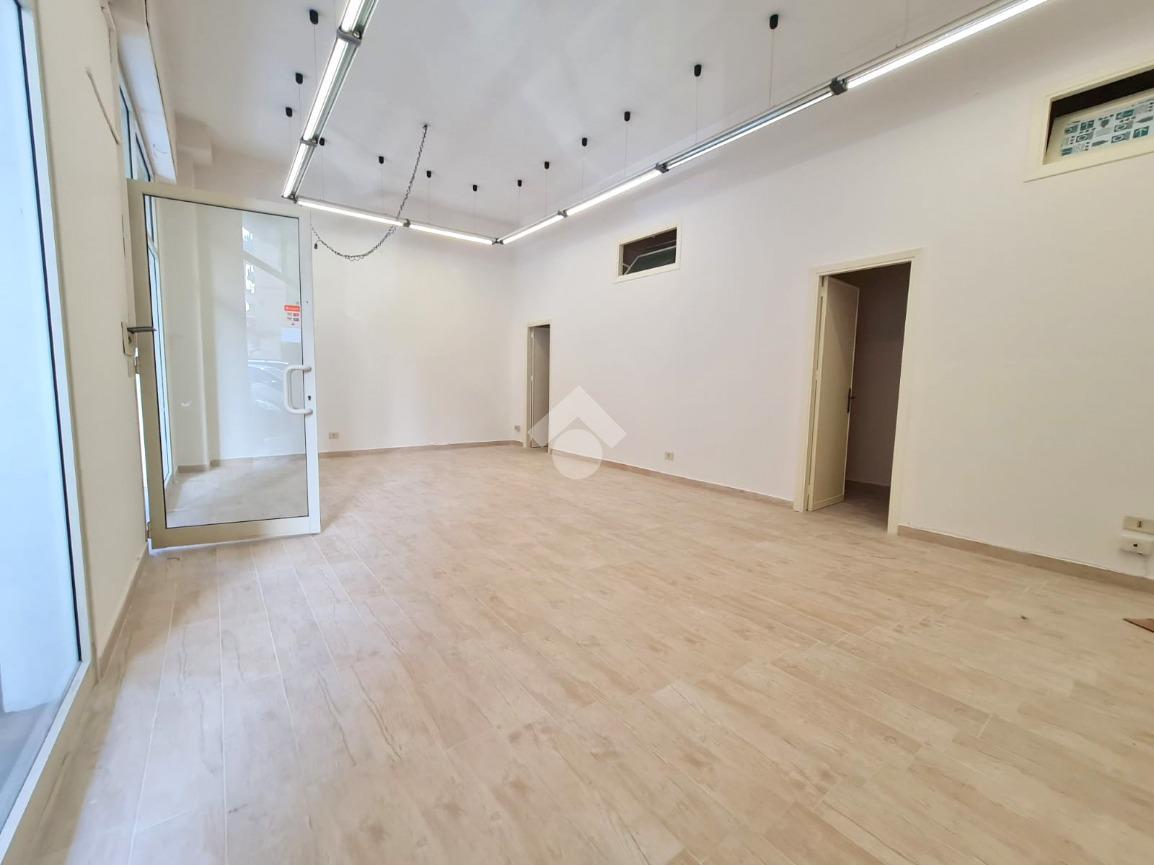 Negozio in vendita a Palermo