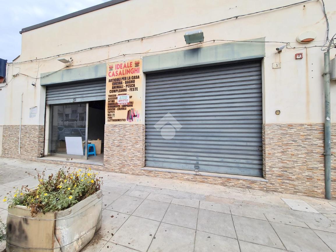 Negozio in affitto a Palermo