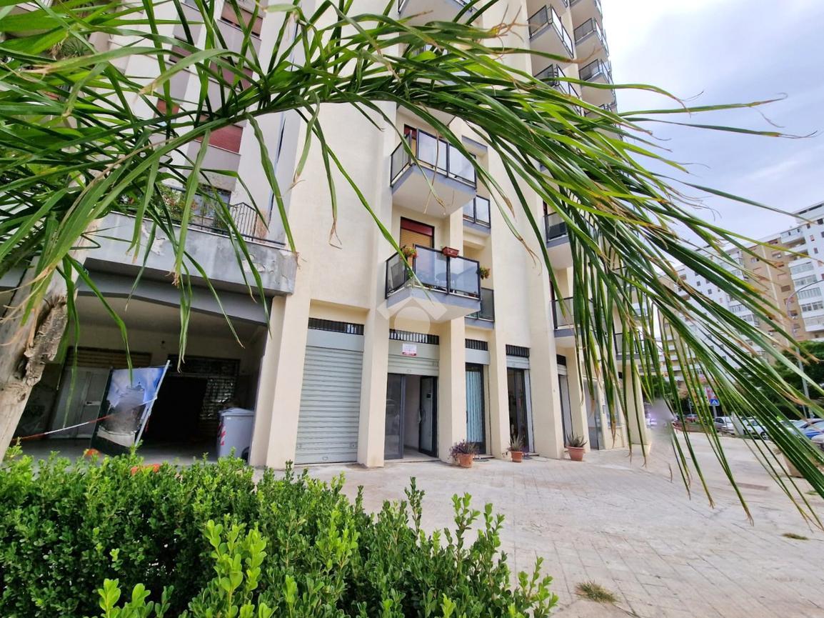 Negozio in vendita a Palermo