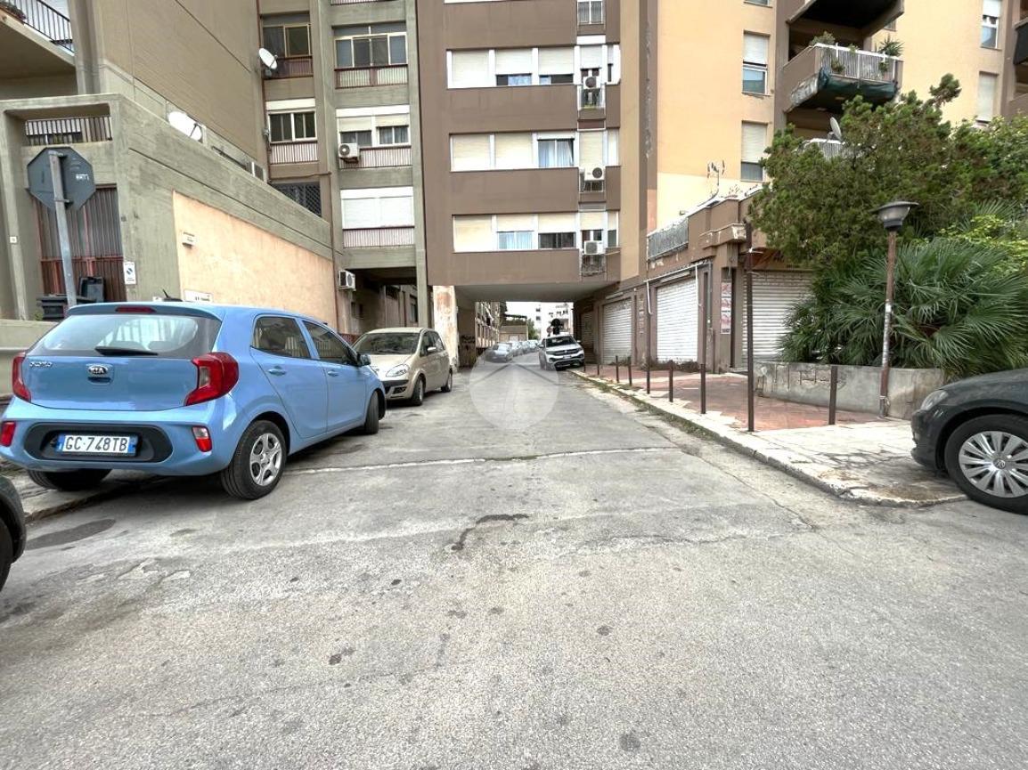 Box in vendita a Palermo