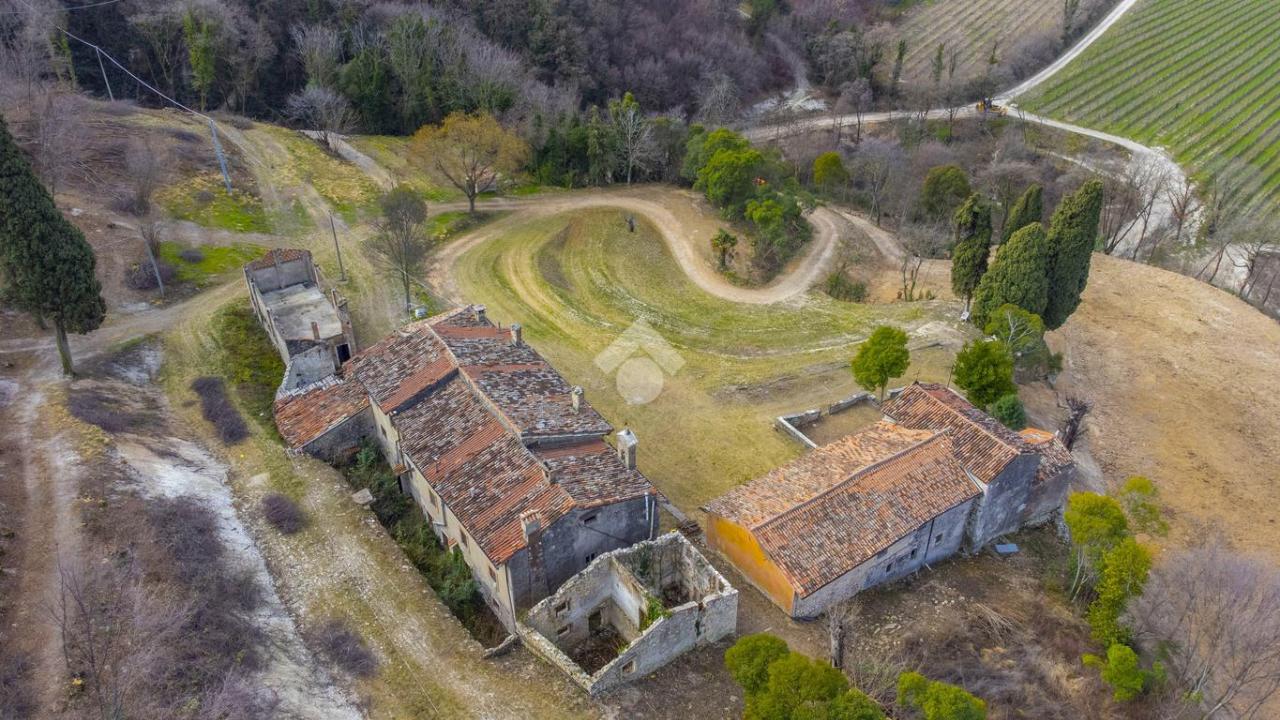Villa in vendita a Verona
