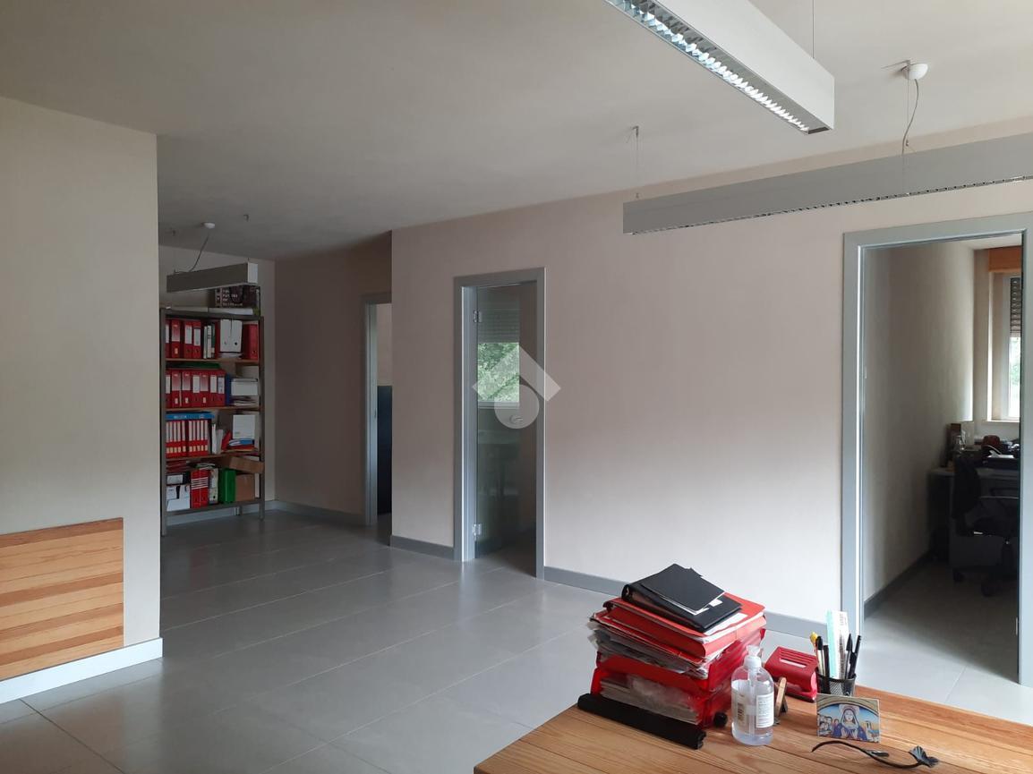 Ufficio in affitto a Foligno