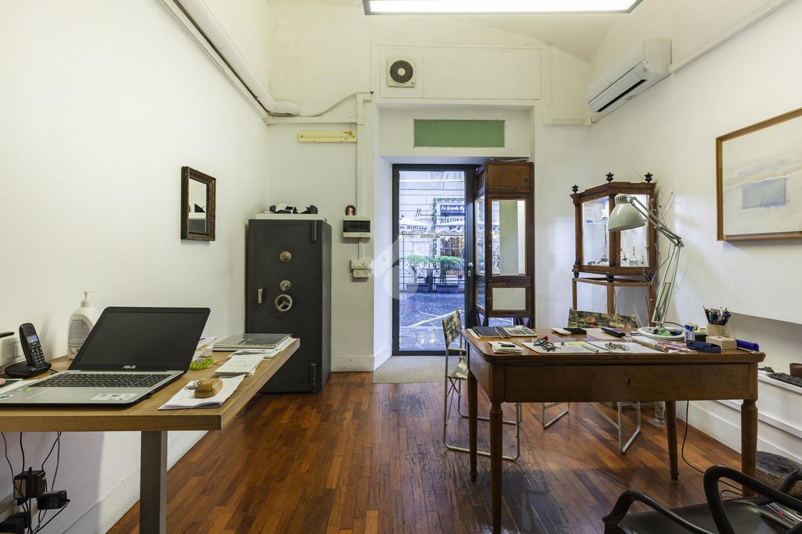 Negozio in vendita a Roma