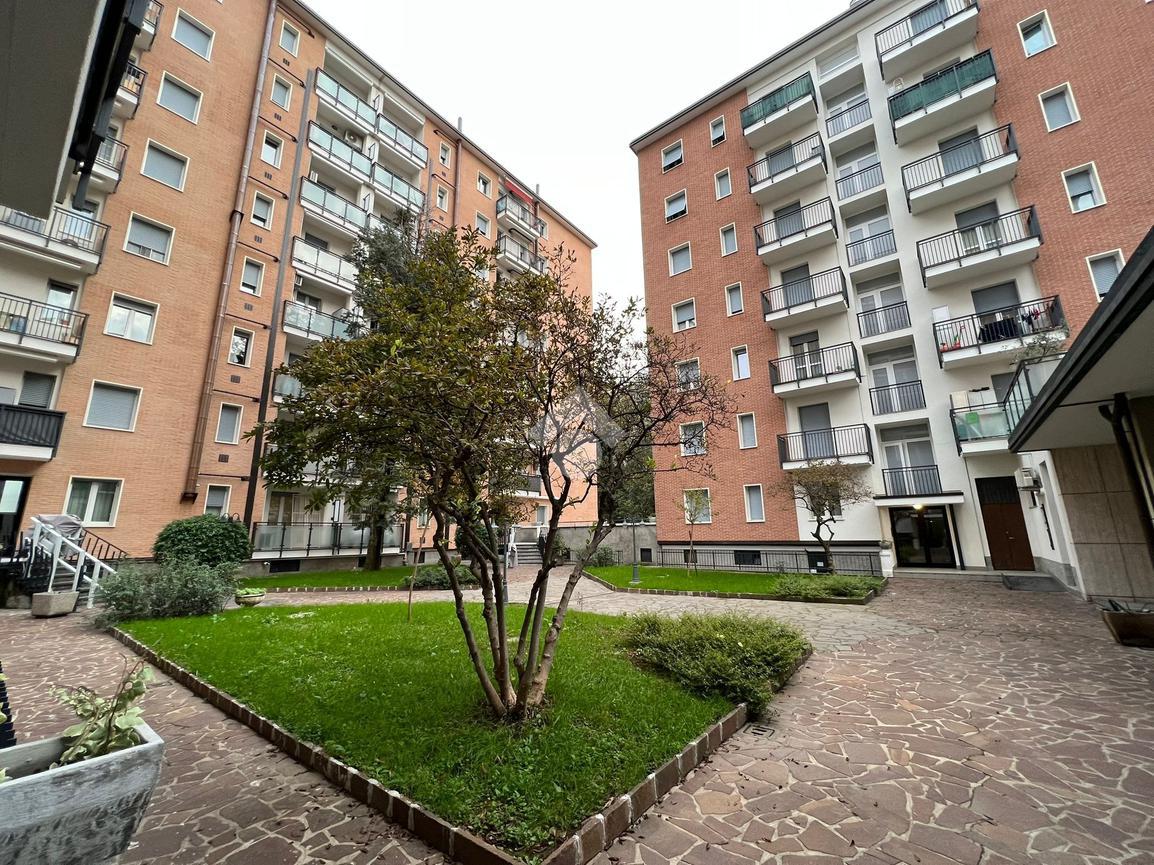 Appartamento in vendita a Desio