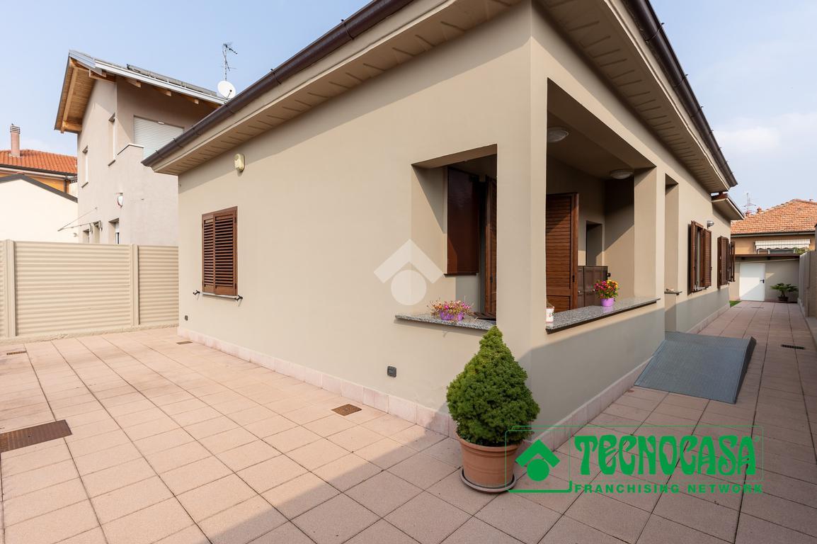 Villa in vendita a Desio