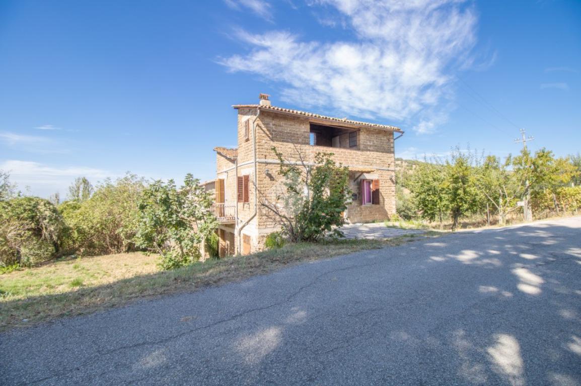 Casa indipendente in vendita a Torri In Sabina