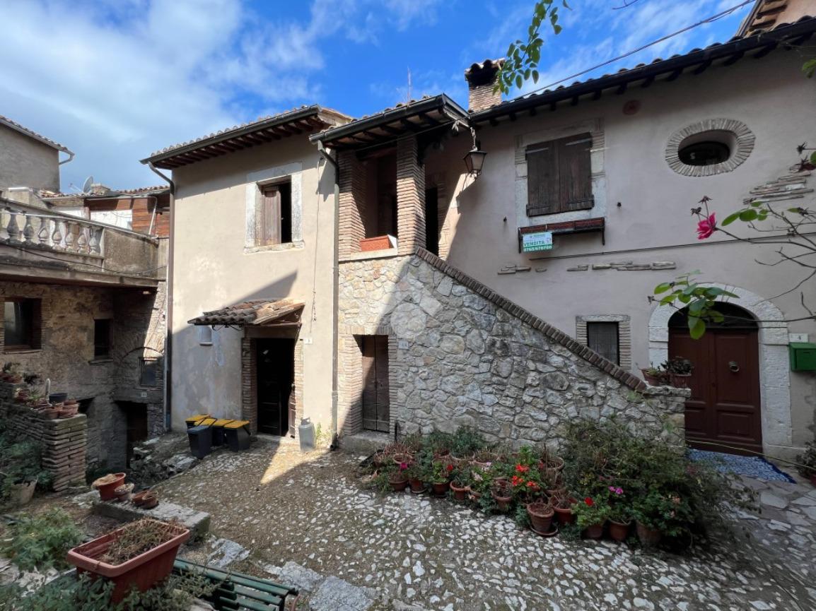 Appartamento in vendita a Cottanello