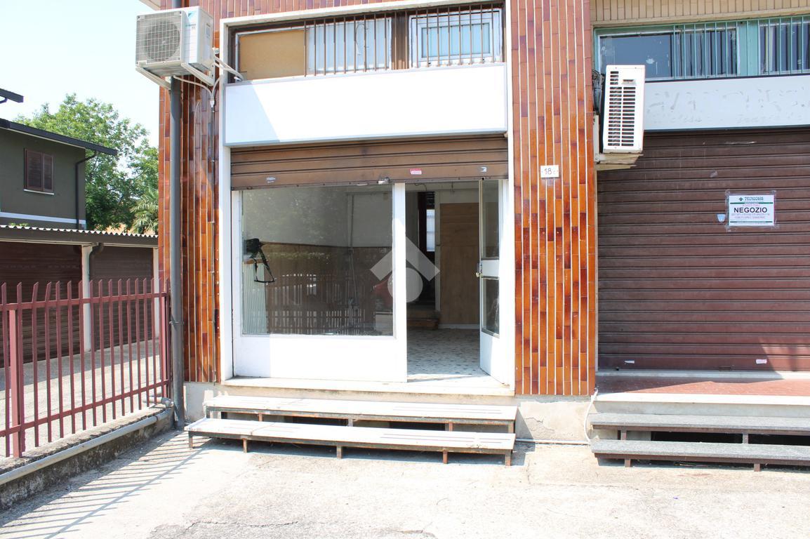 Negozio in vendita a Pantigliate