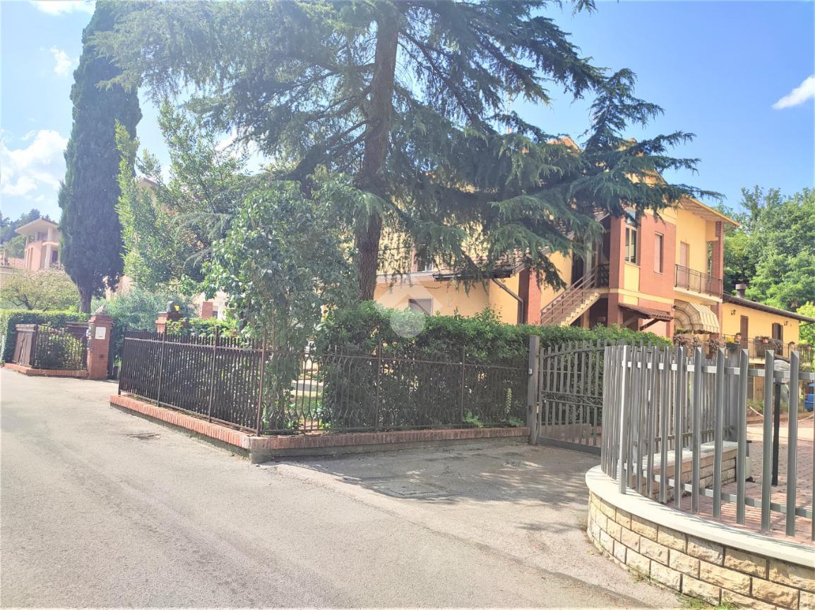 Casa indipendente in vendita a Perugia
