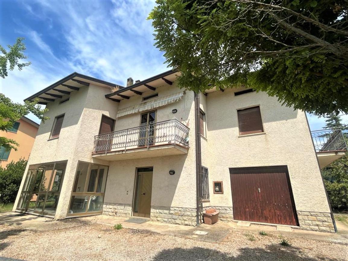 Casa indipendente in vendita a Perugia