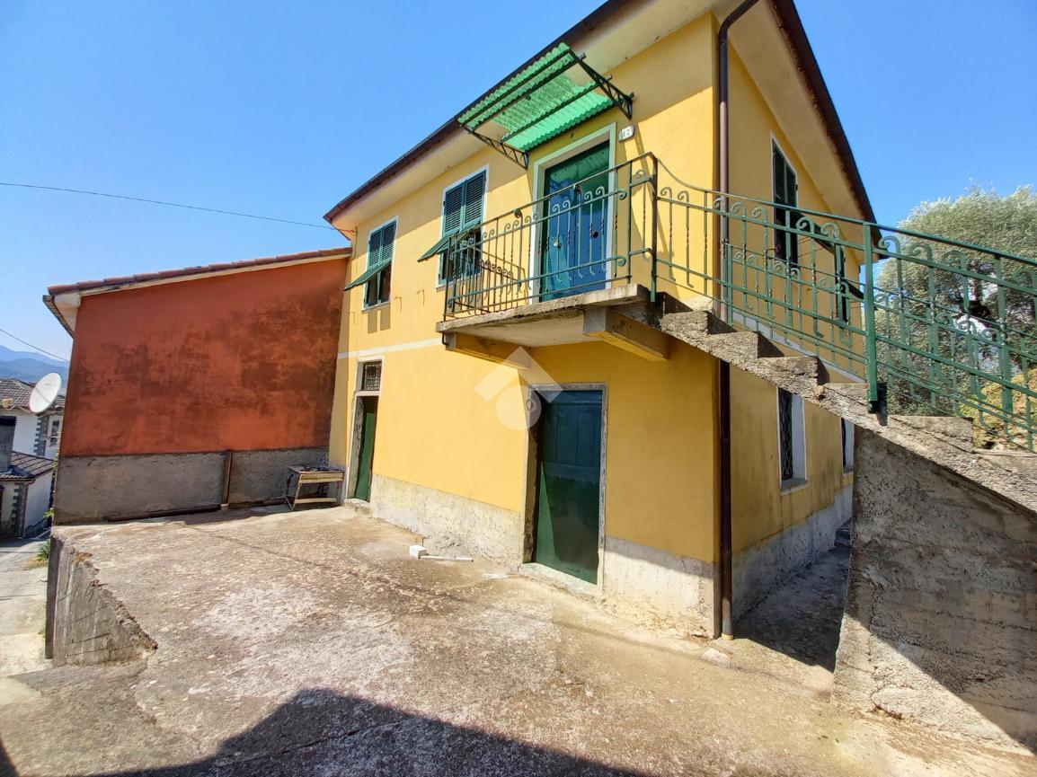 Casa indipendente in vendita a Cogorno