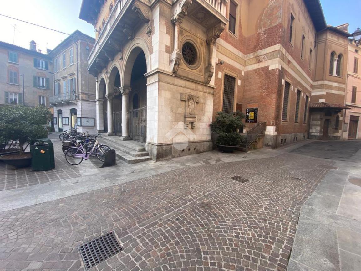 Negozio in affitto a Brescia