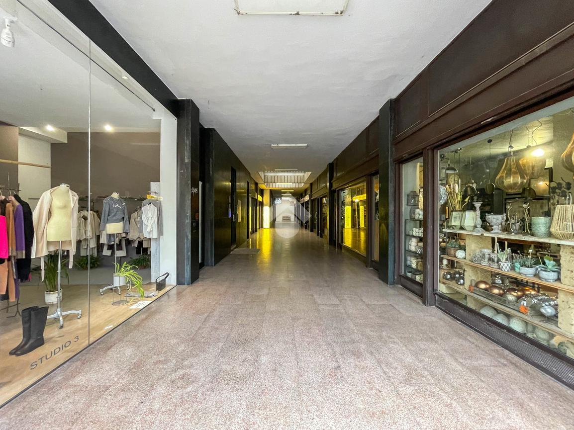 Negozio in affitto a Brescia