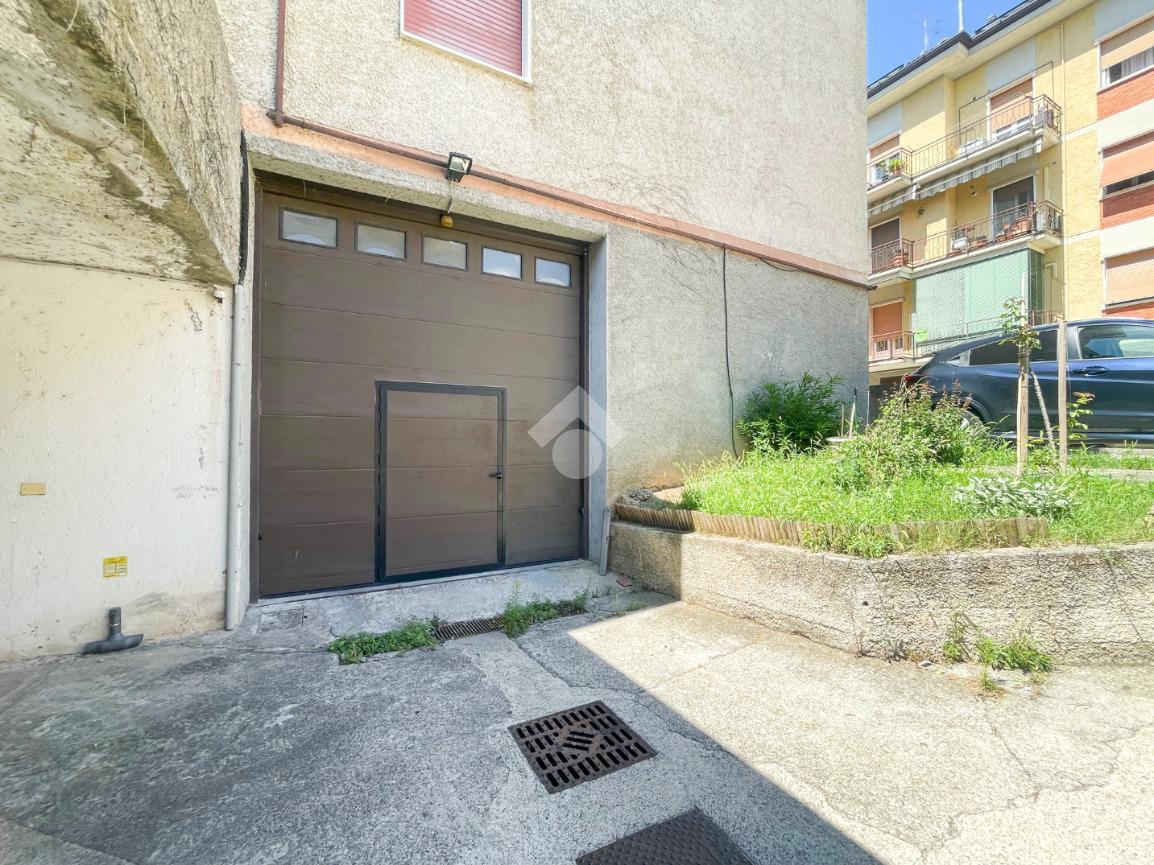 Magazzino in affitto a Botticino