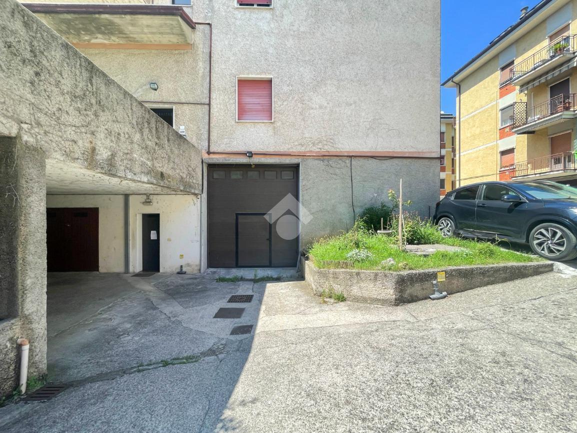 Capannone in affitto a Botticino