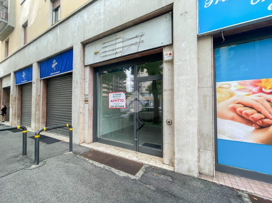 Negozio in affitto a Brescia