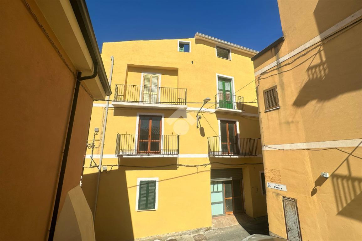 Appartamento in vendita a Paola