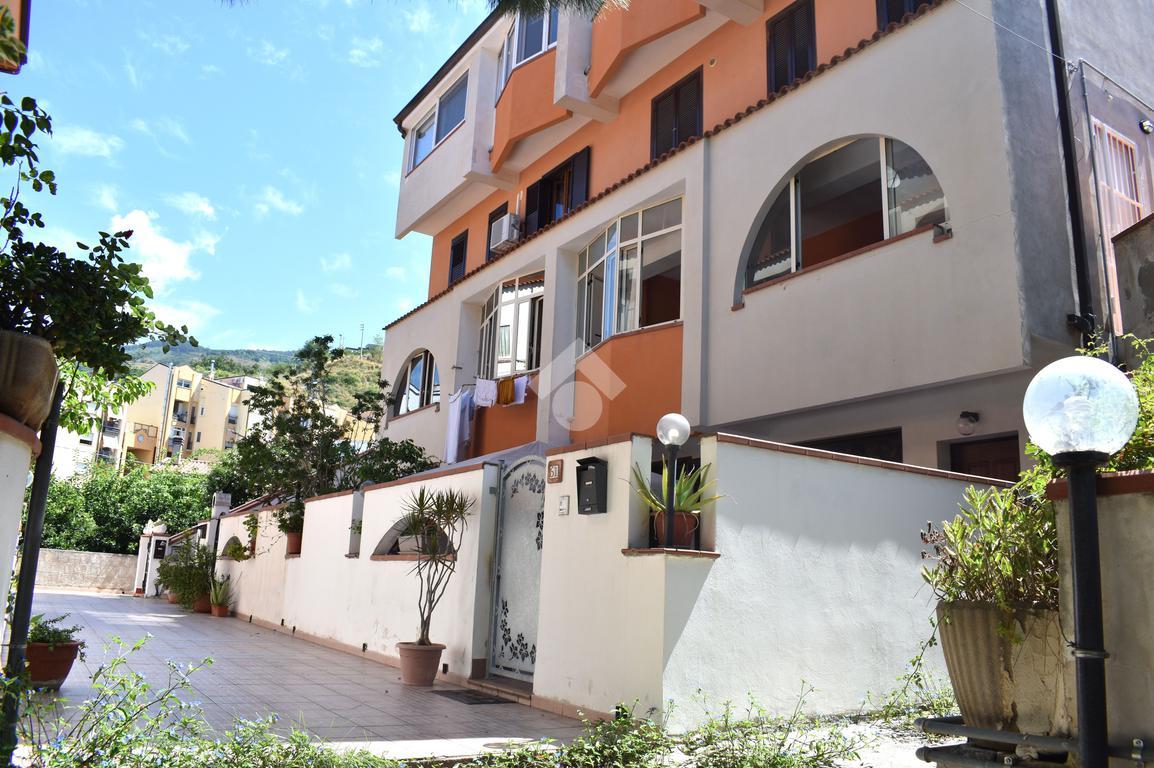 Appartamento in vendita a Paola