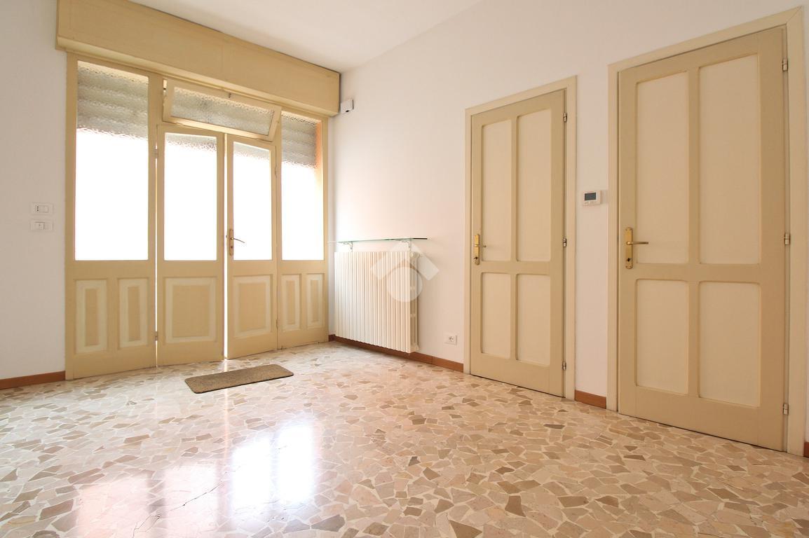 Ufficio in affitto a San Pietro In Casale