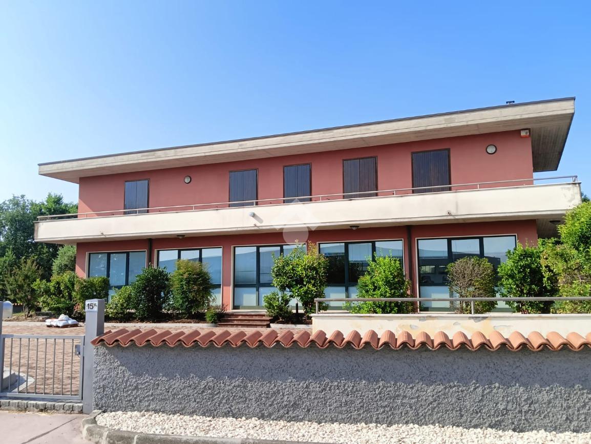 Ufficio in affitto a Carpenedolo