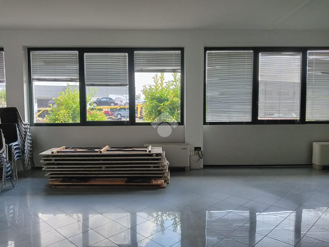 Ufficio in affitto a Carpenedolo