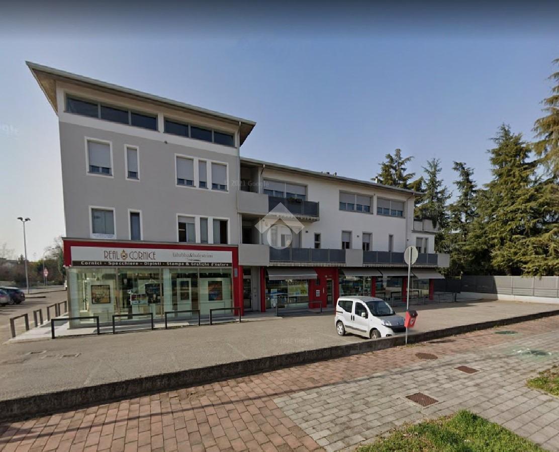 Negozio in vendita a Montichiari