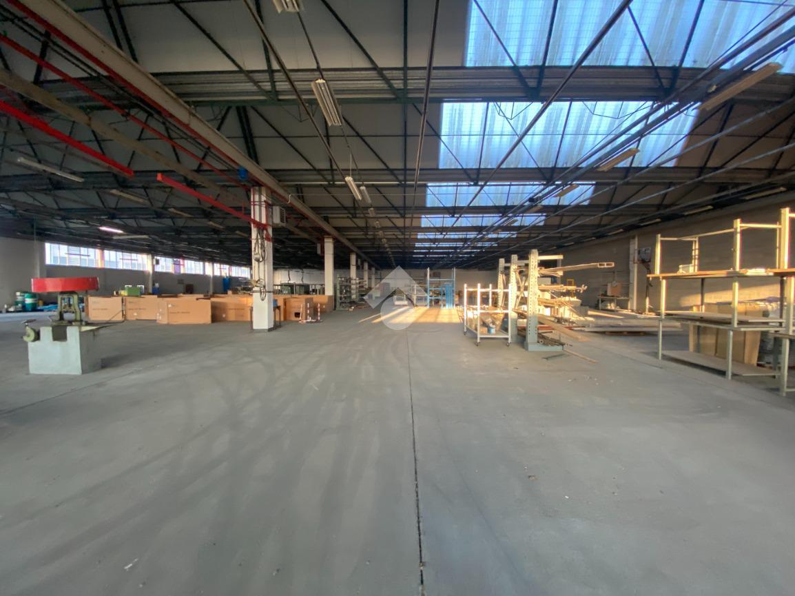 Capannone in vendita a Montichiari