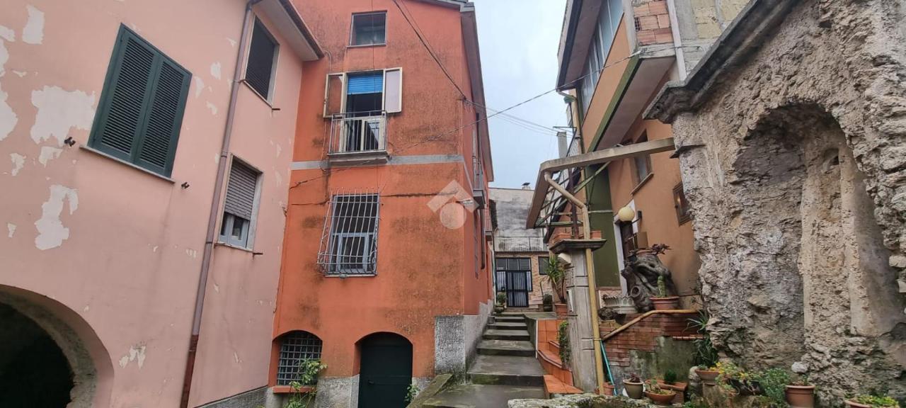Casa indipendente in vendita a Giffoni Sei Casali
