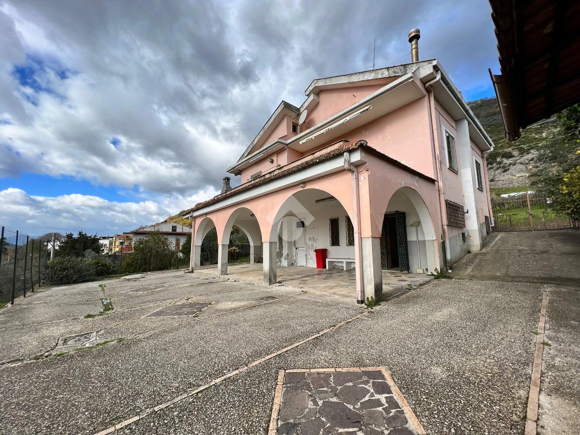 Villa in vendita a San Cipriano Picentino