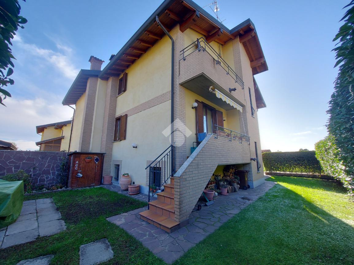 Villa in vendita a Corbetta