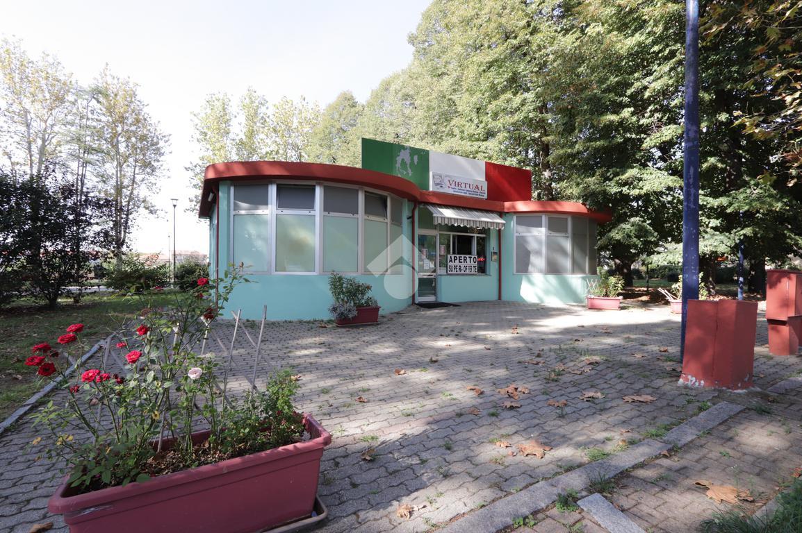 Negozio in vendita a Alessandria