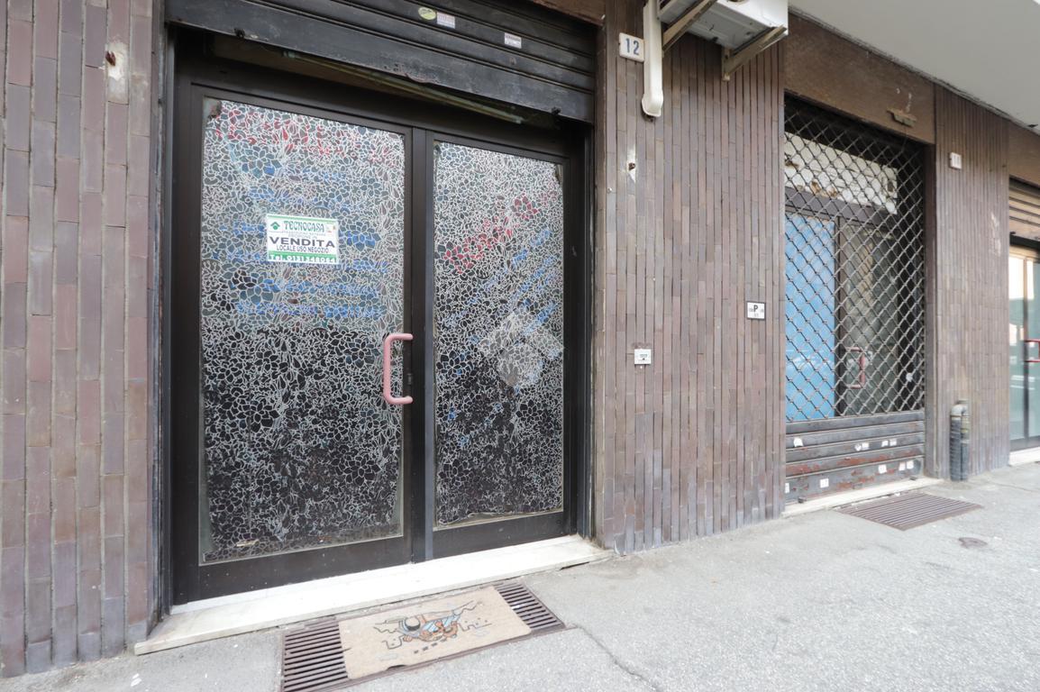 Negozio in vendita a Alessandria