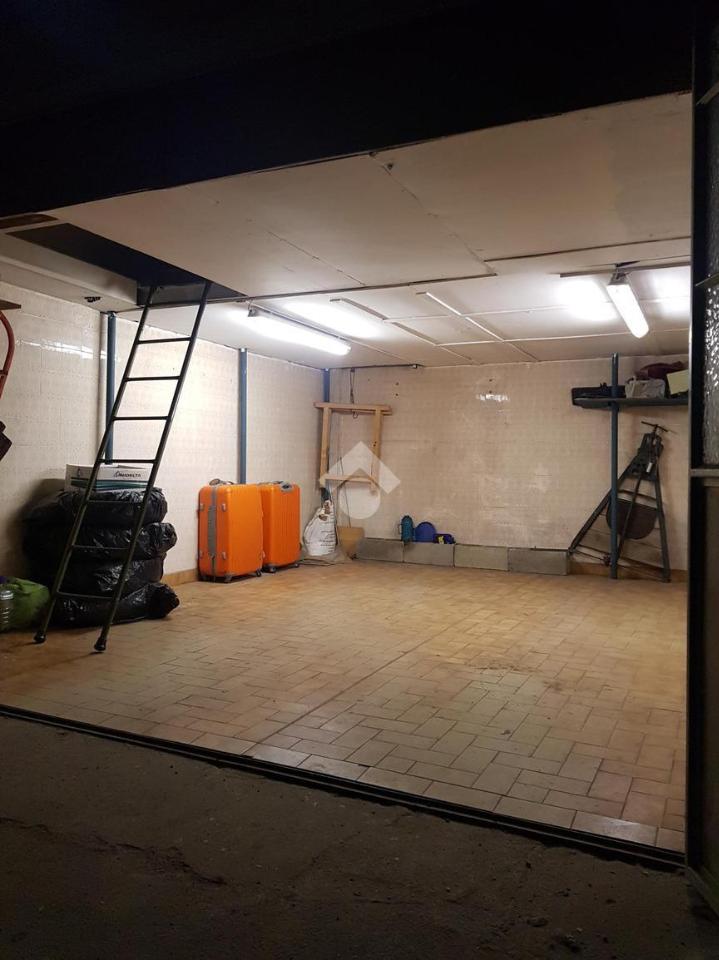 Box in vendita a Grugliasco