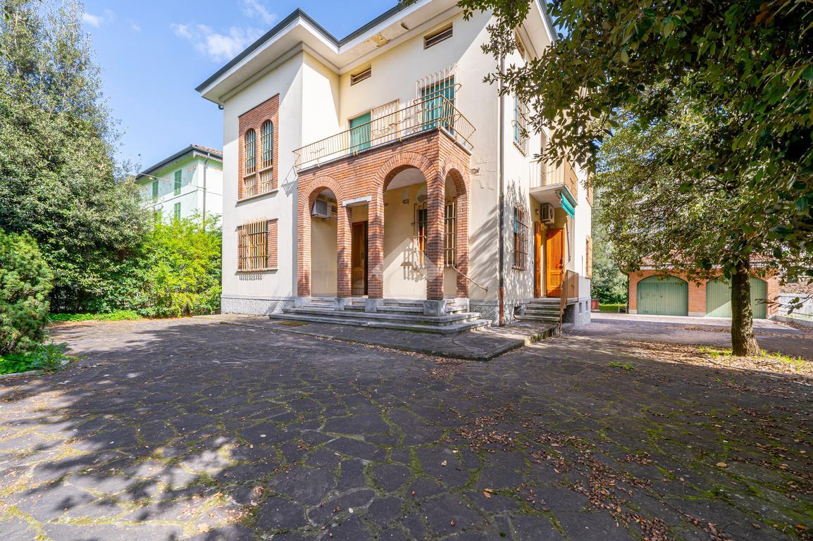 Villa in vendita a Correggio