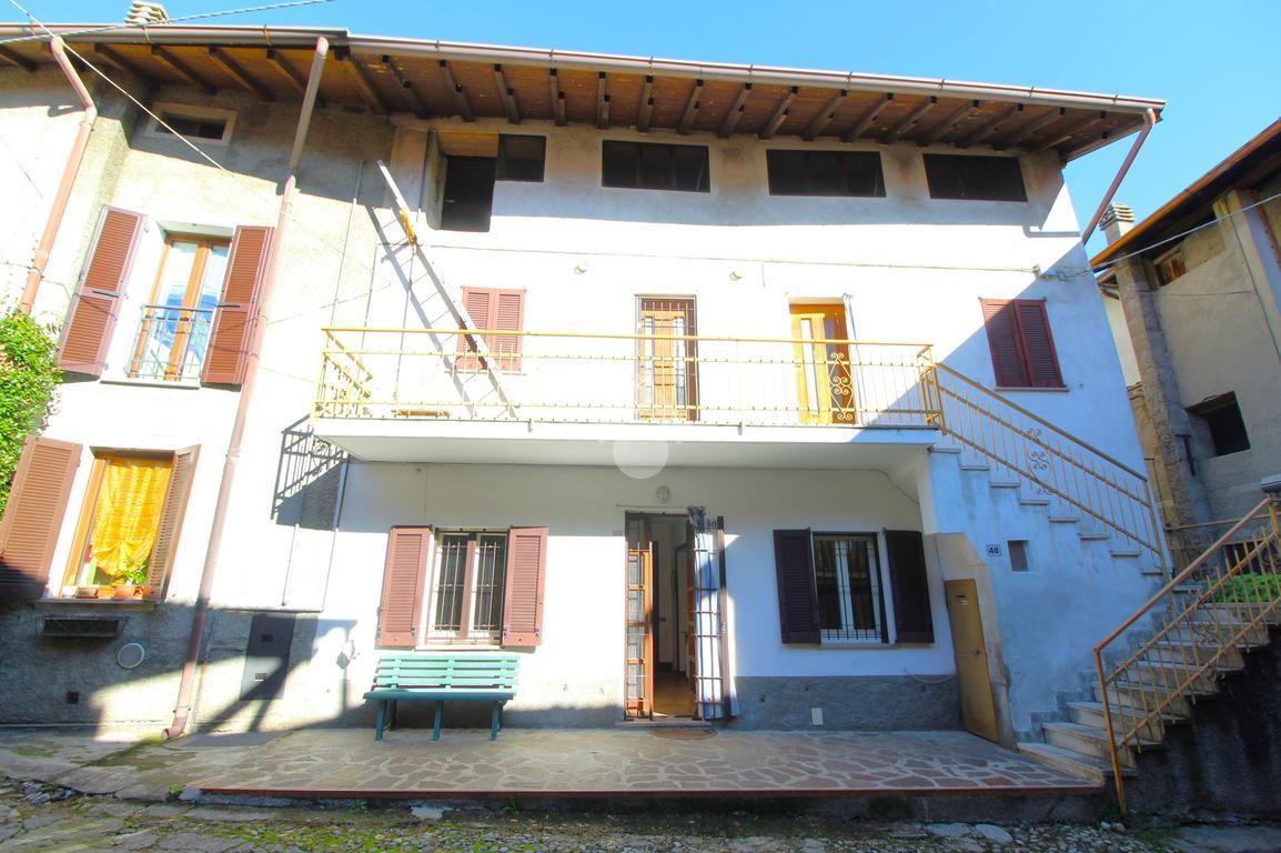 Casa indipendente in vendita a Renate