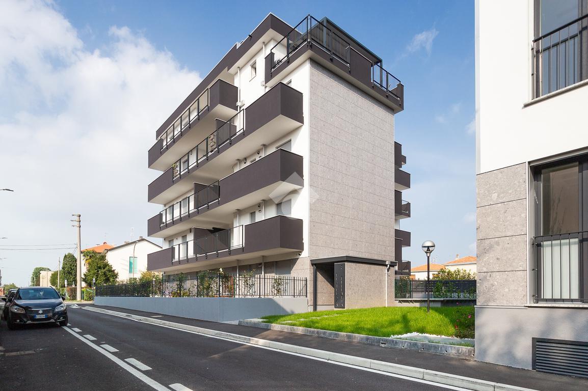 Appartamento in vendita a Varedo