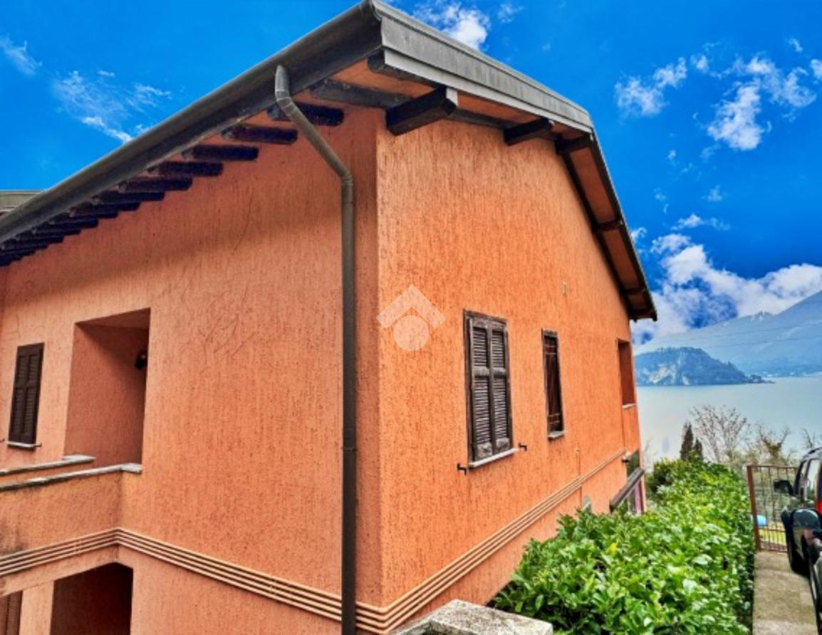 Appartamento in vendita a Varenna