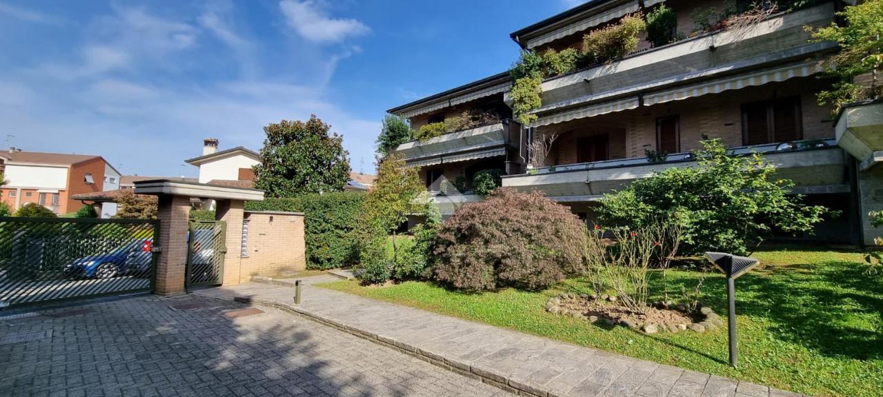 Appartamento in vendita a Besana In Brianza