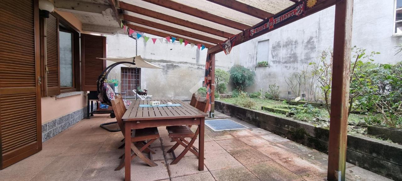 Appartamento in vendita a Besana In Brianza