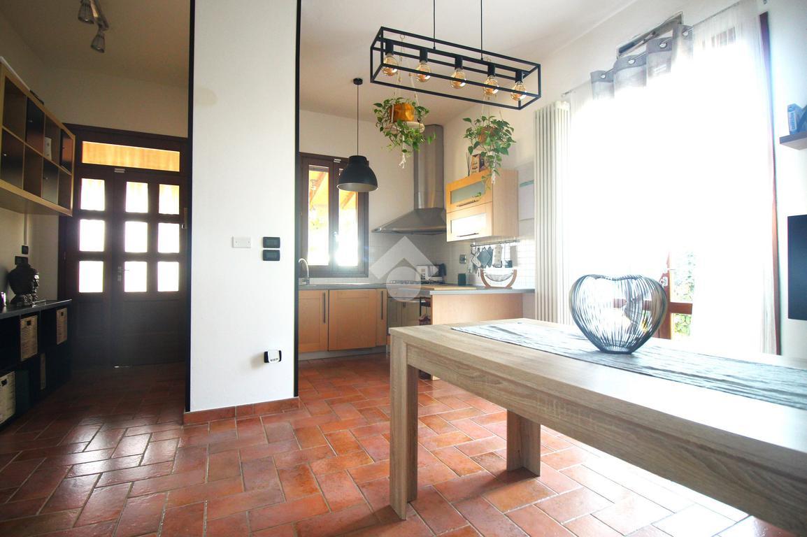 Villa in vendita a Medicina