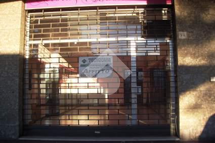 Negozio in affitto a Canegrate