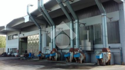 Capannone in vendita a Castano Primo