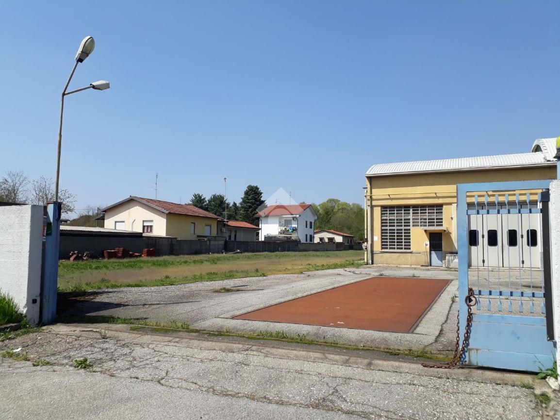 Capannone in affitto a Castano Primo