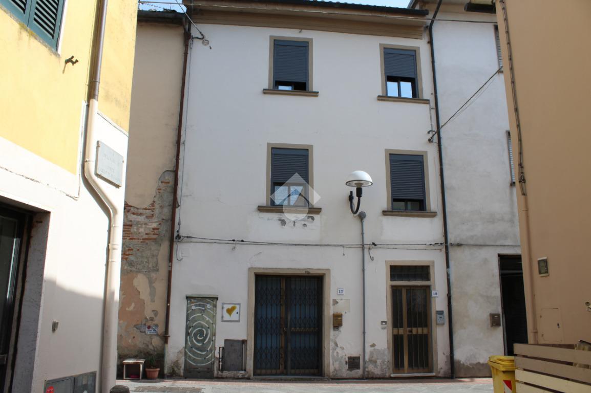 Casa indipendente in vendita a Chiesina Uzzanese