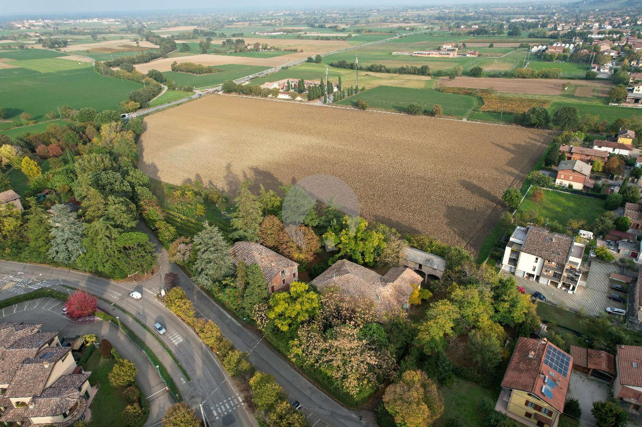 Terreno edificabile misto in vendita a Quattro Castella