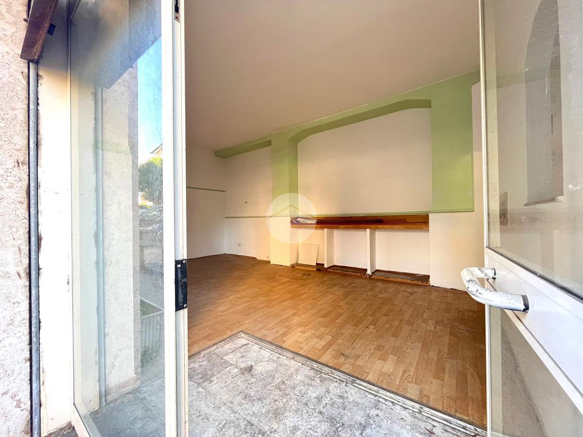 Negozio in vendita a Viterbo