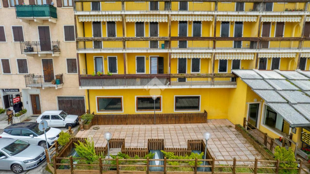 Negozio in affitto a Bosco Chiesanuova